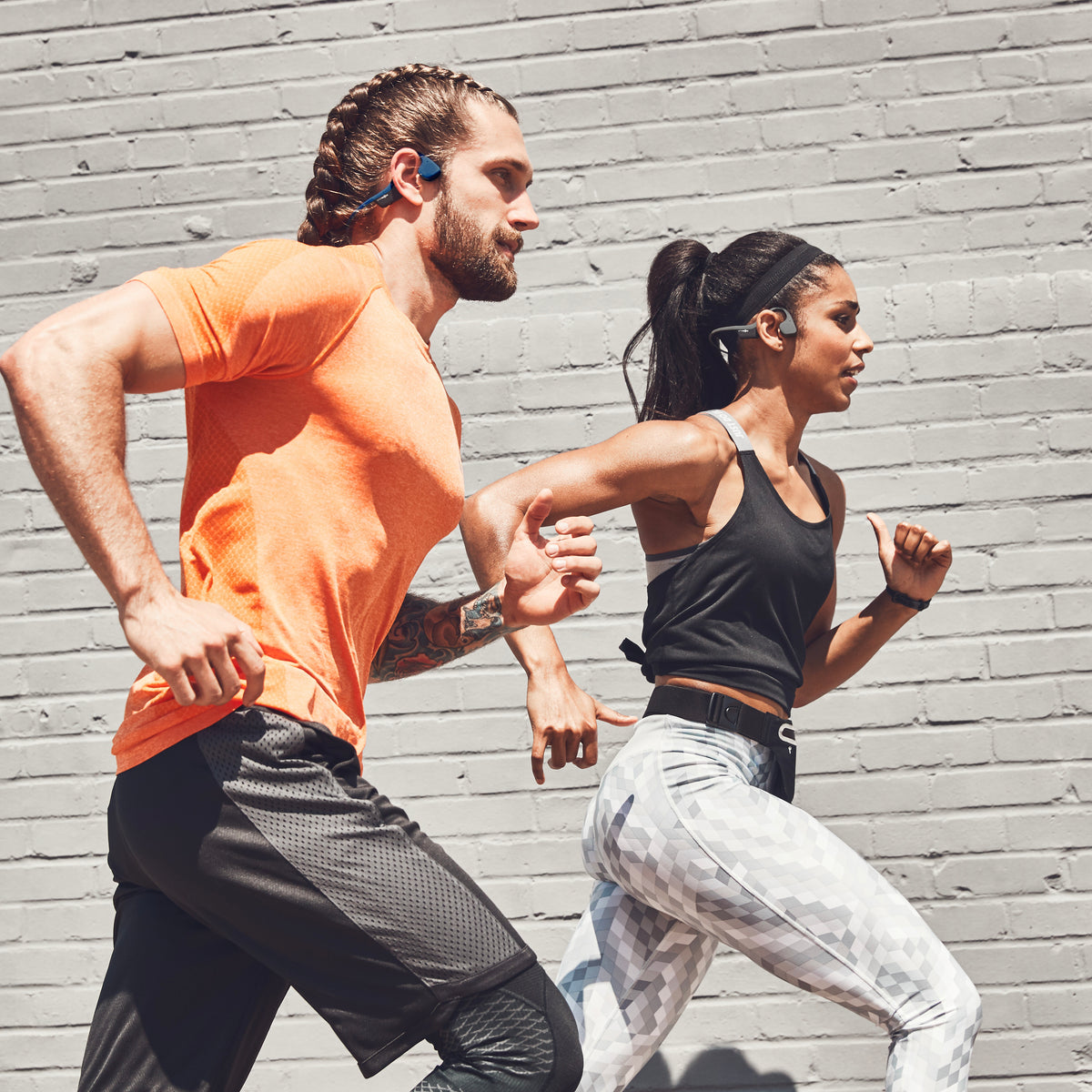 HOW MUSIC HELPS RUNNERS – Fit2Run
